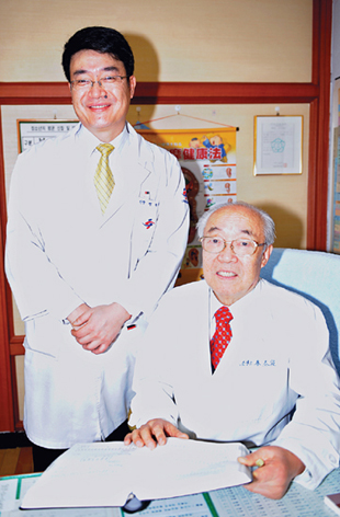[代를잇는사람들](6)한의사 진태준·상우 부자 - 한라일보
